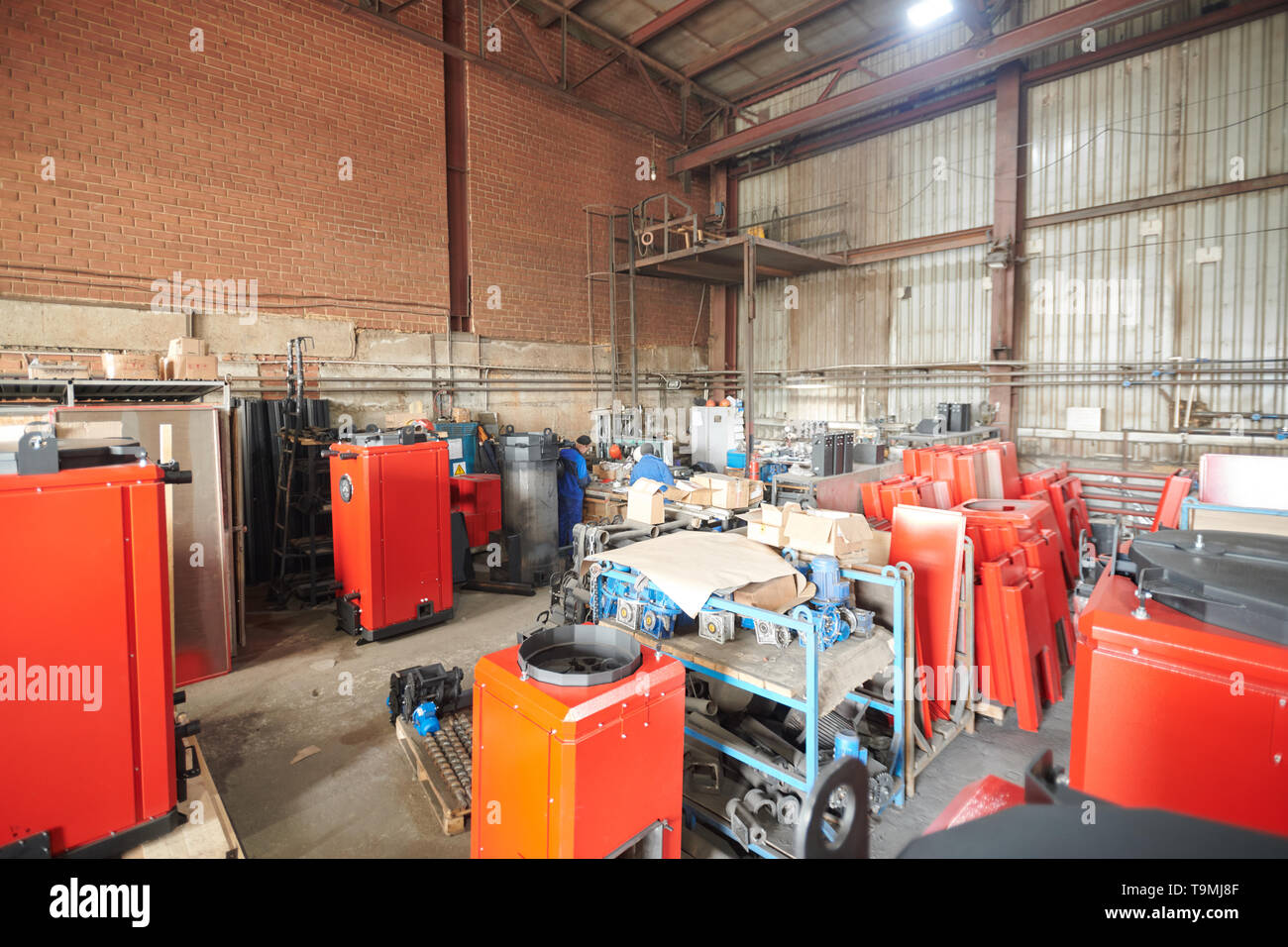 Empty manufacturing plant hi-res stock photography and images - Alamy