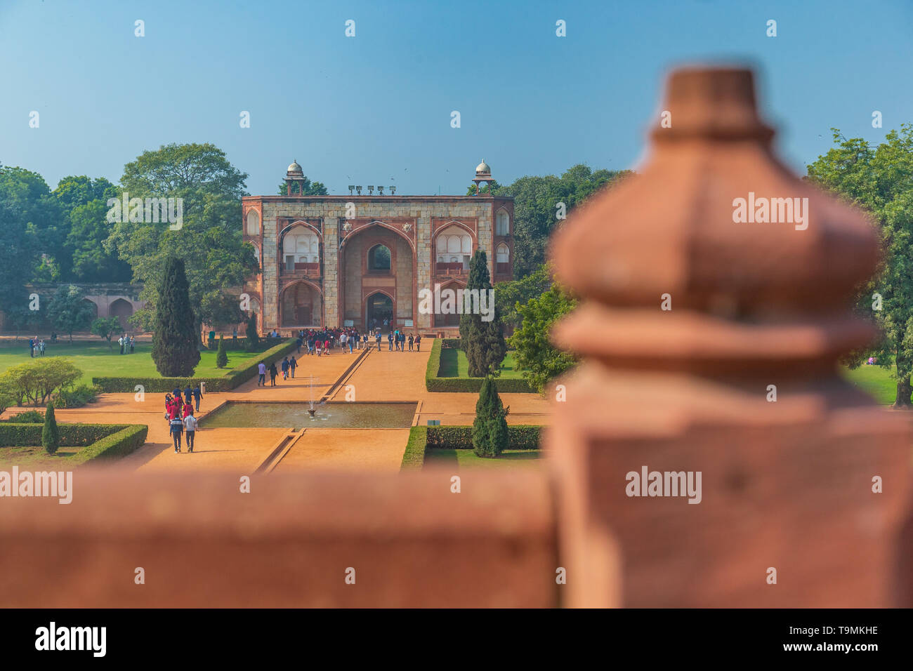 Taj mahal entrance gates hi-res stock photography and images - Alamy