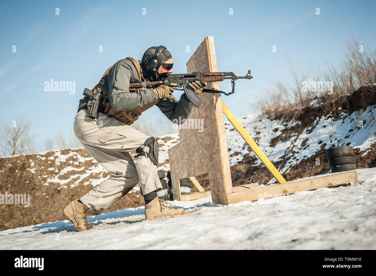 Cold war ear hi-res stock photography and images - Alamy