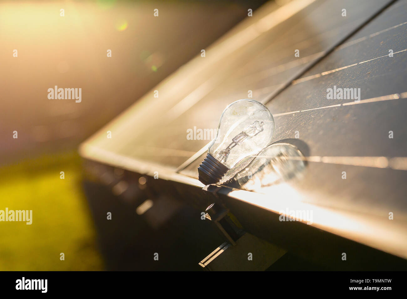 Bulb solar panel light hi-res stock photography and images - Alamy