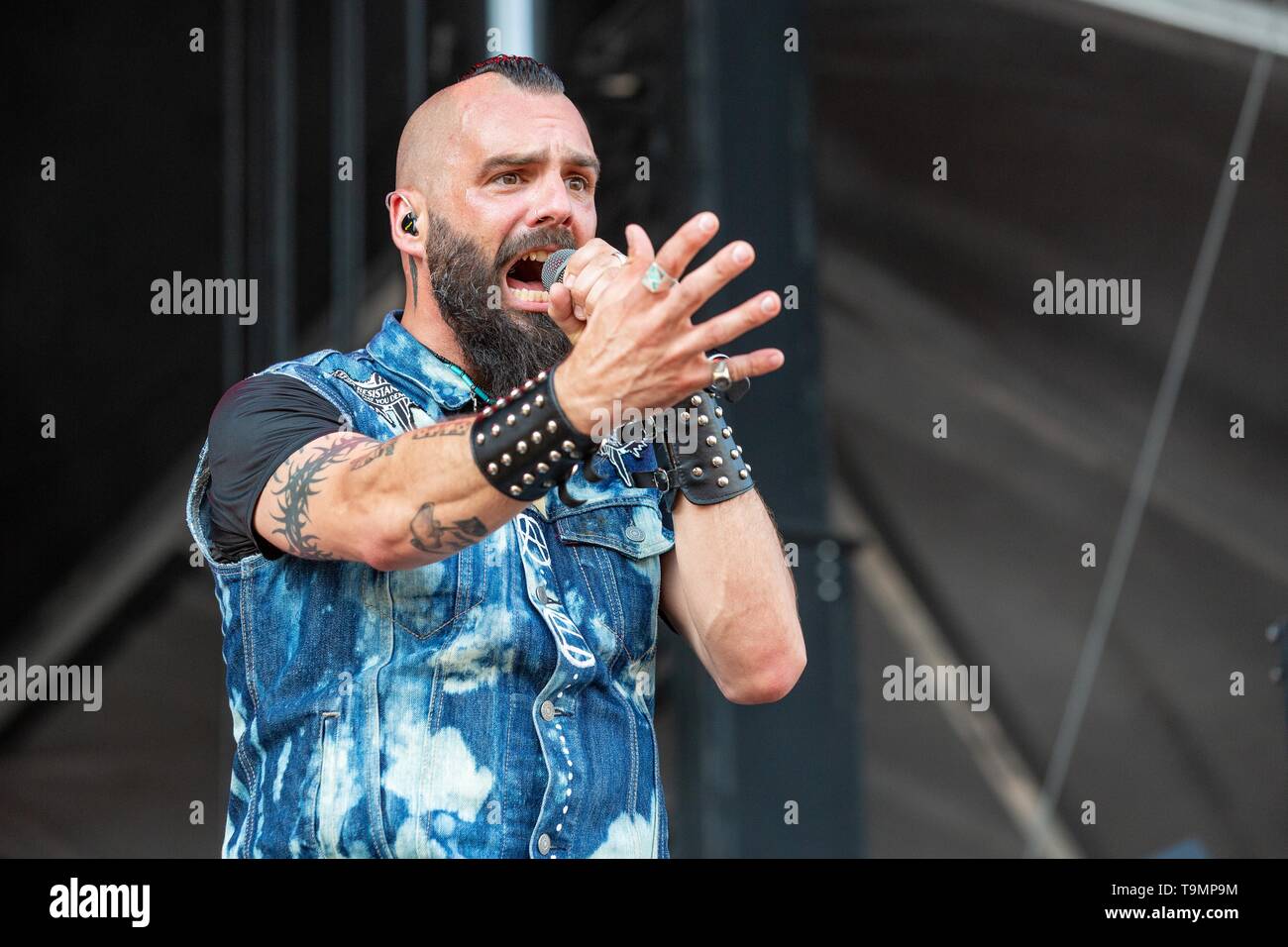 May 18, 2019 - Columbus, Ohio, U.S - JESSE LEACH of Killswitch Engage ...