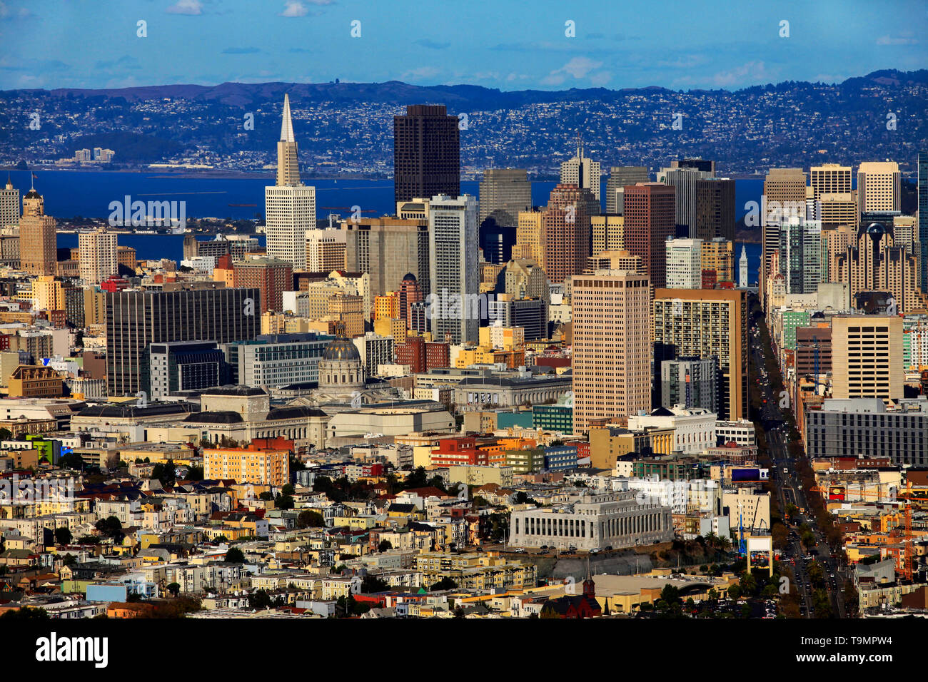 San francisco downtown on sunrise hi-res stock photography and images ...
