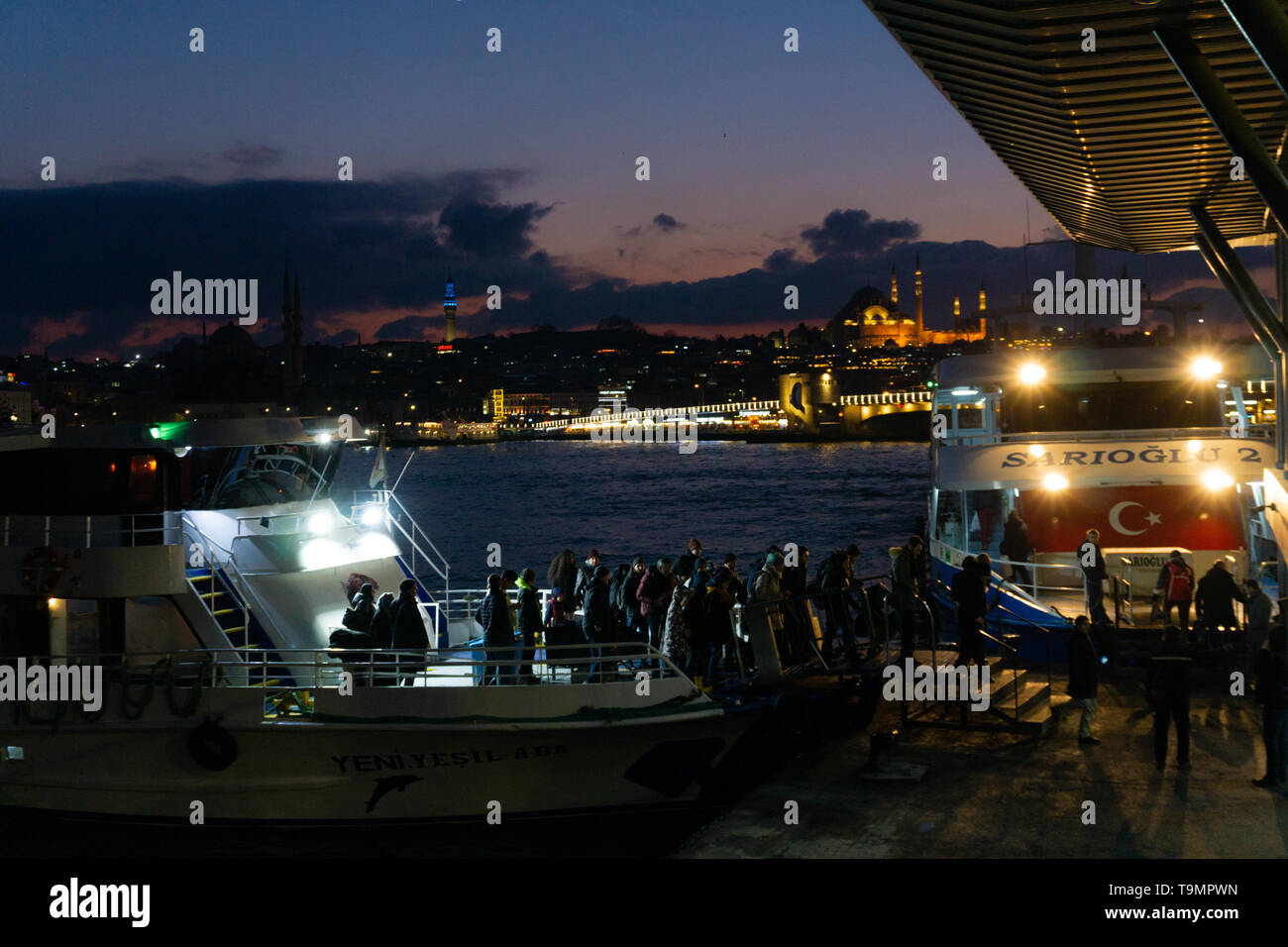 Docking cruise ship cruise ship cruise ship tour hi-res stock ...