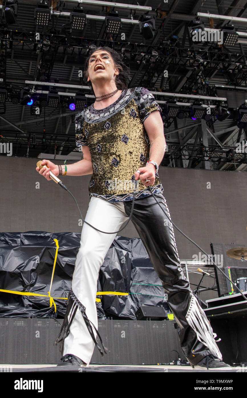 May 19, 2019 - Columbus, Ohio, U.S - LUKE SPILLER of The Struts during ...