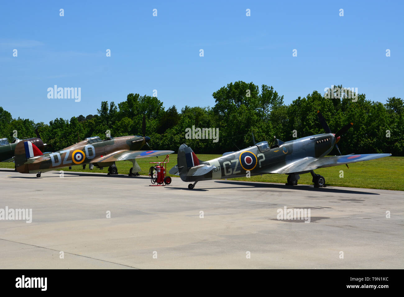 Ww2 hawker hurricane fighter plane hi-res stock photography and images ...