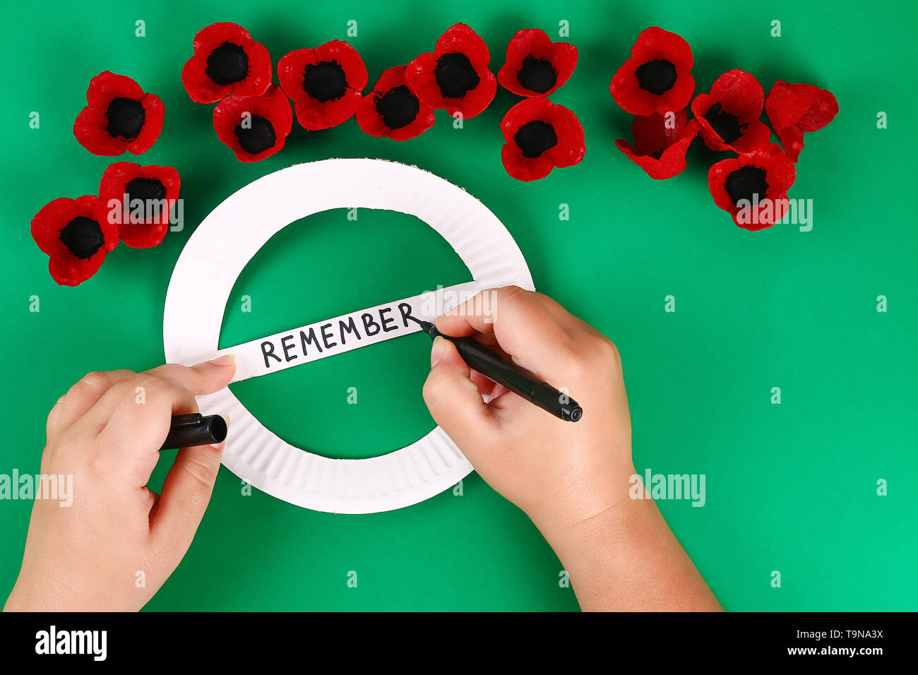 10 Diy wreath red poppy Anzac Day, Remembrance, Remember, Memorial day ...