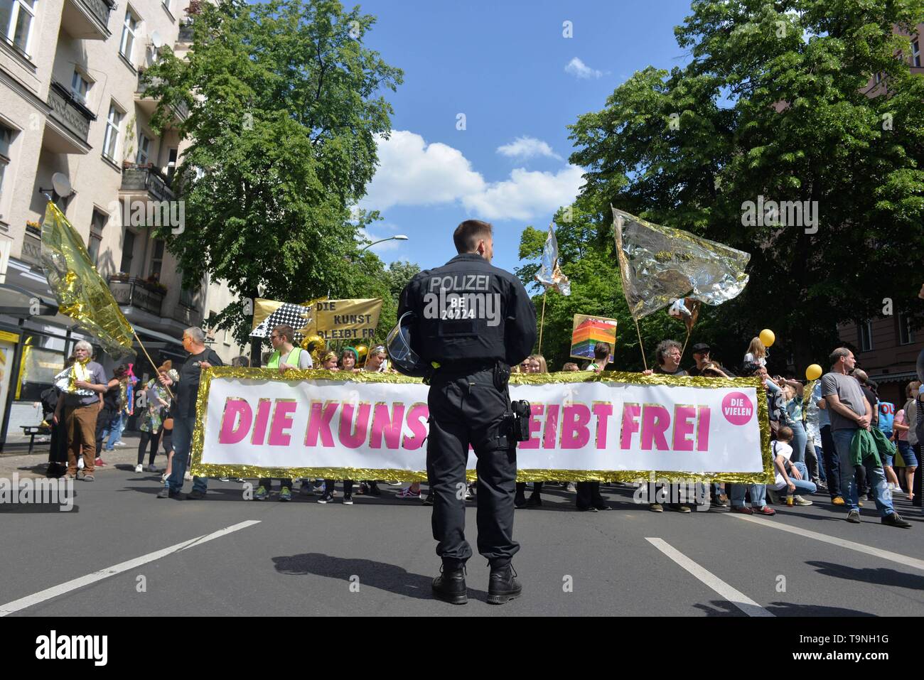 Berlin, Germany. 19th May, 2019. Thousands took to the streets to ...