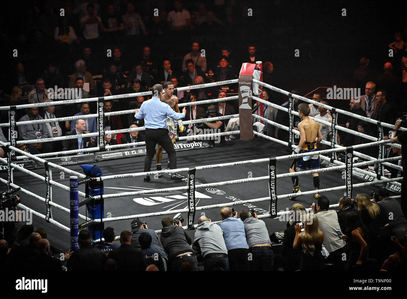 (L-R) Michael Alexander (Referee), Emmanuel Rodriguez (PUR), Naoya ...