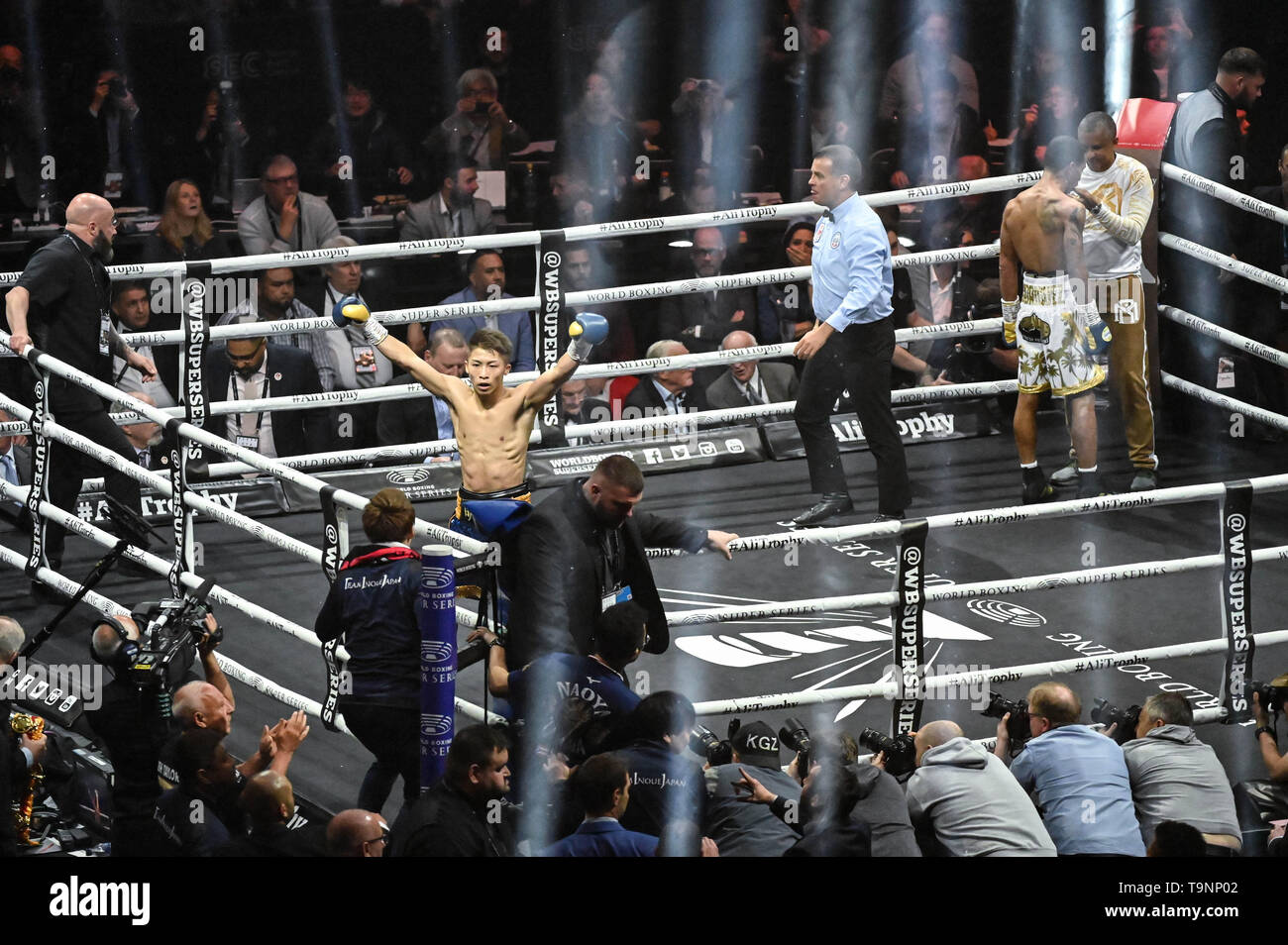 (L-R) Naoya Inoue (JPN), Michael Alexander (Referee), Emmanuel ...