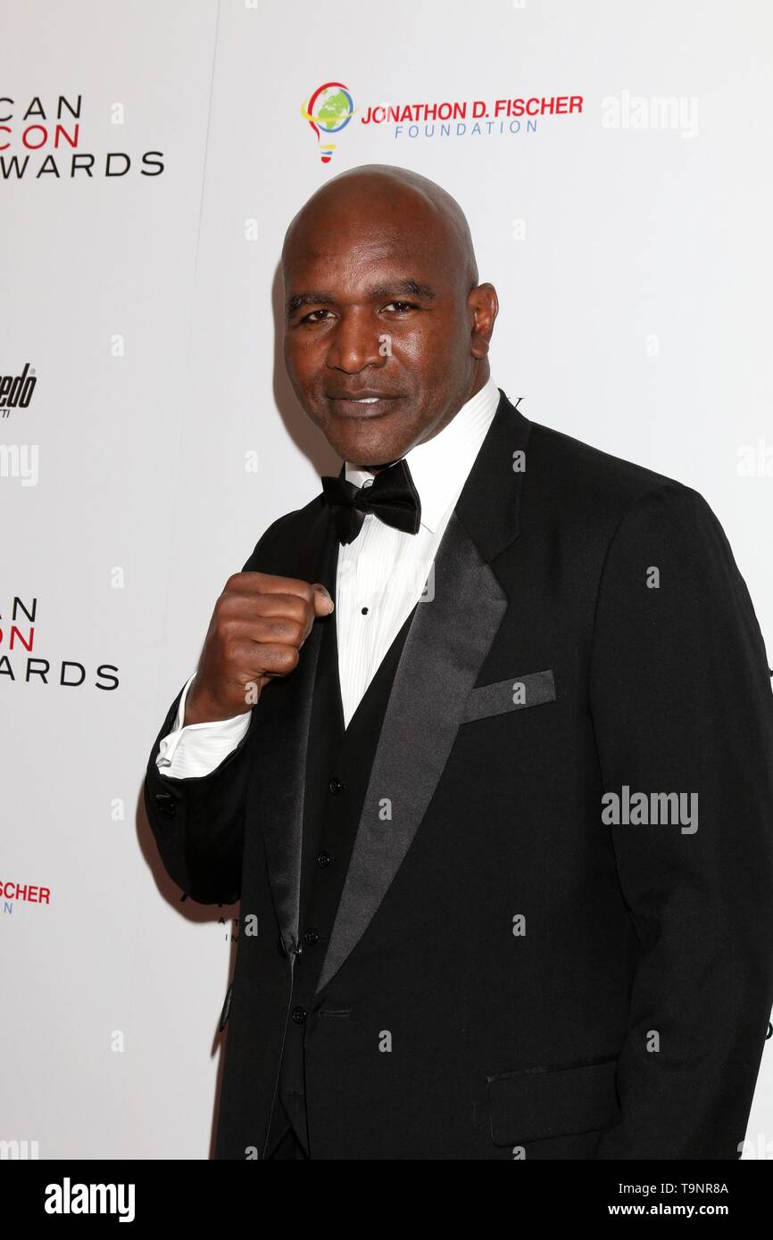Beverly Hills, CA. 19th May, 2019. Evander Holyfield at arrivals for ...