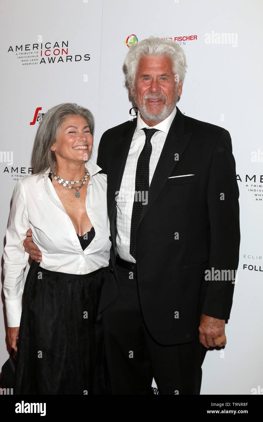 Beverly Hills, CA. 19th May, 2019. Guest, Barry Bostwick at arrivals ...