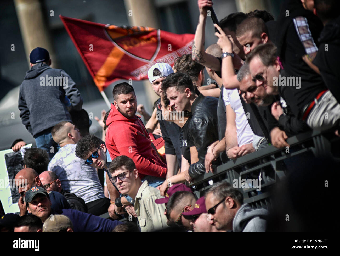 Rome, Sit-in protest of Roman fans under the headquarters of the As ...