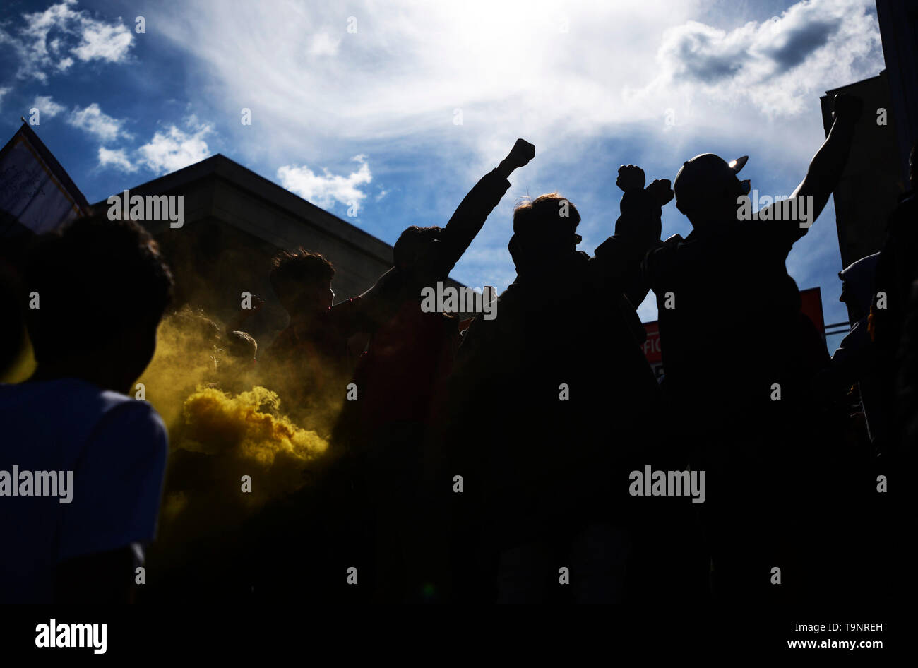 Rome, Sit-in protest of Roman fans under the headquarters of the As ...