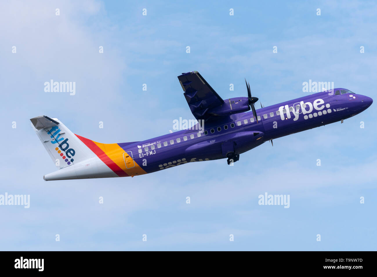 Flybe ATR ATR-72-600 airliner EI-FMJ taking off from London Southend ...