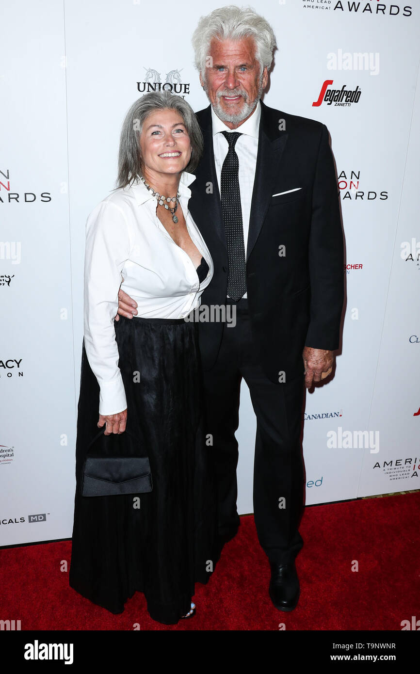 BEVERLY HILLS, LOS ANGELES, CA, USA - MAY 19: Sherri Jensen Bostwick ...