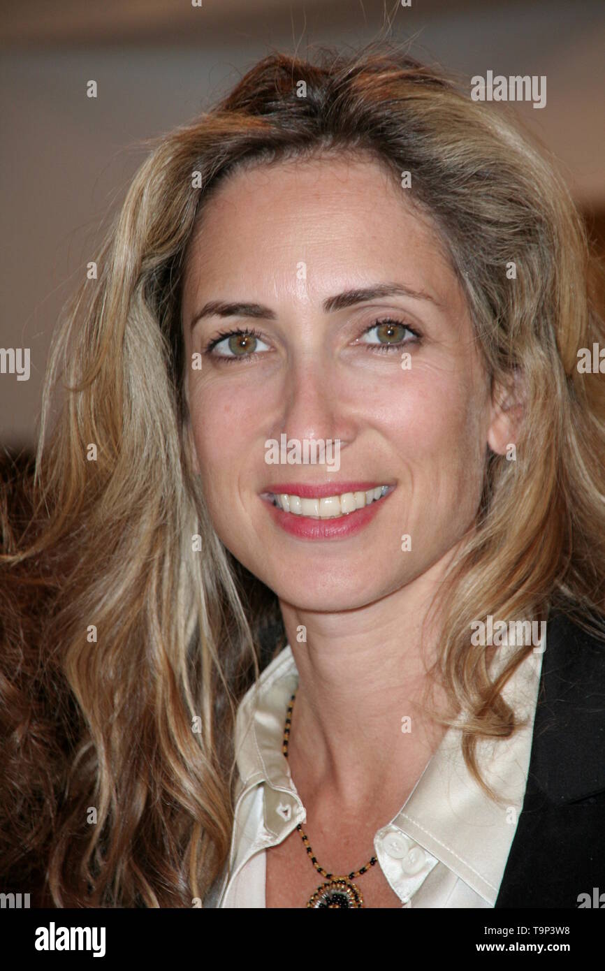 Lisa Stamm's Instagram, Twitter & Facebook on IDCrawl