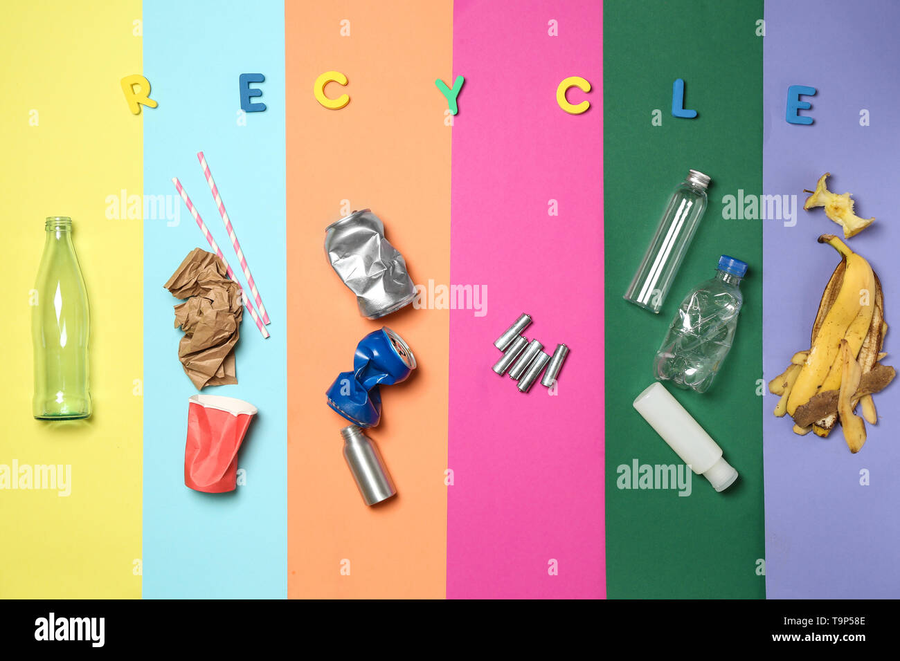 Different garbage and word RECYCLE on color background Stock Photo - Alamy