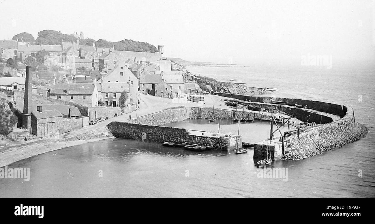 Harbour crail Black and White Stock Photos & Images - Alamy