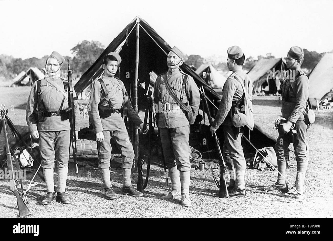 Old rifles hi-res stock photography and images - Alamy