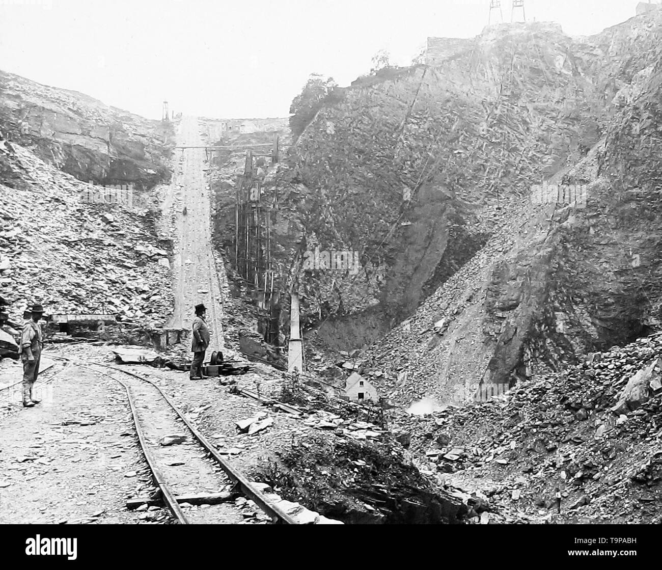 Bethesda Penryhn Slate Quarry, Wales Stock Photo - Alamy