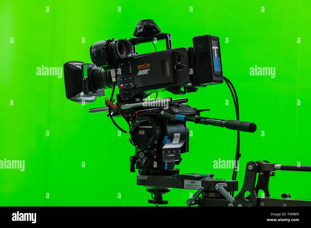 Movie camera and jig hi-res stock photography and images - Alamy
