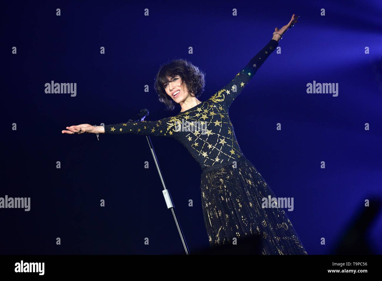 Napoli, Italy. 19th May, 2019. The Italian famous singer Giorgia ...