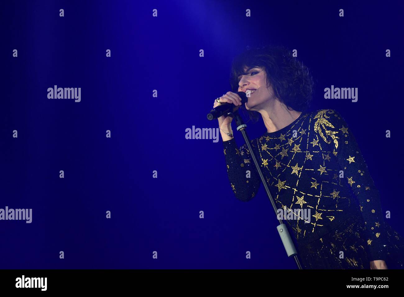 Napoli, Italy. 19th May, 2019. The Italian famous singer Giorgia ...