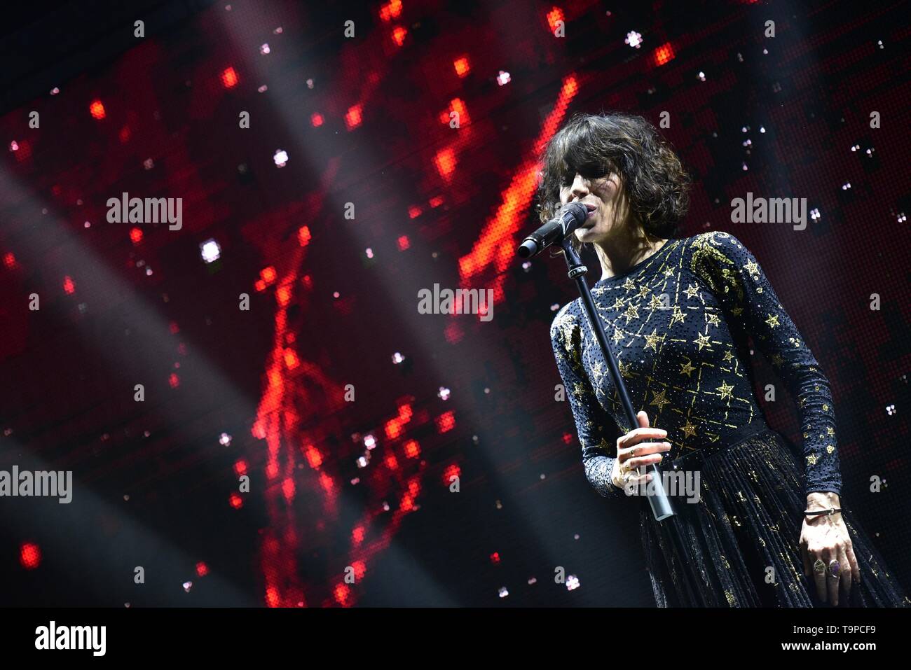 Napoli, Italy. 19th May, 2019. The Italian famous singer Giorgia ...