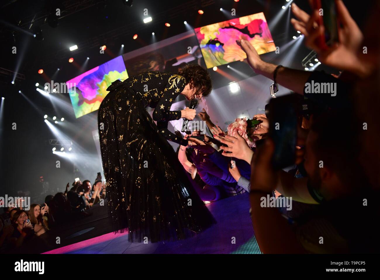 Napoli, Italy. 19th May, 2019. The Italian famous singer Giorgia ...