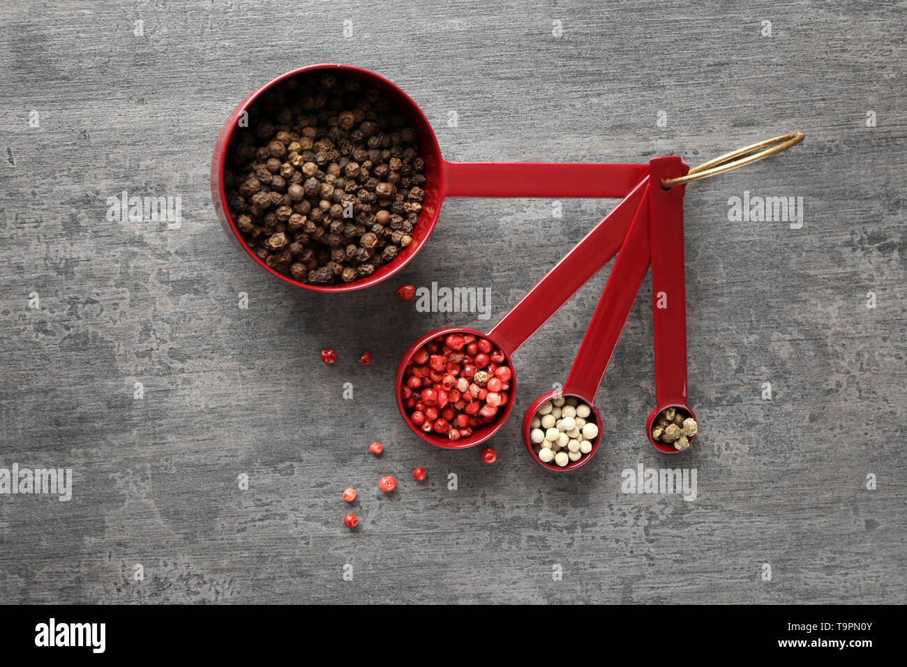 Measuring scoops hi-res stock photography and images - Alamy