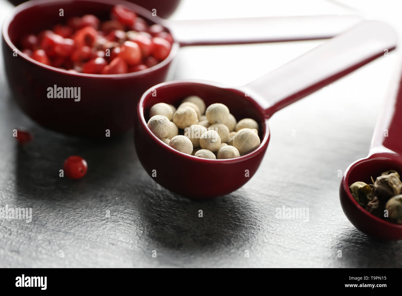 Measuring scoops hi-res stock photography and images - Alamy