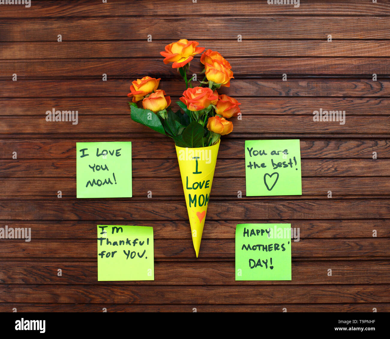 Happy mothers day sticky note hi-res stock photography and images - Alamy