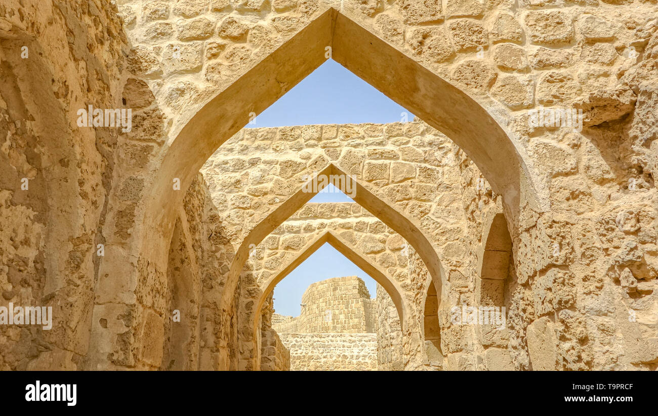 Details of three arches built with limestone boulders, Al Qalat Fort ...
