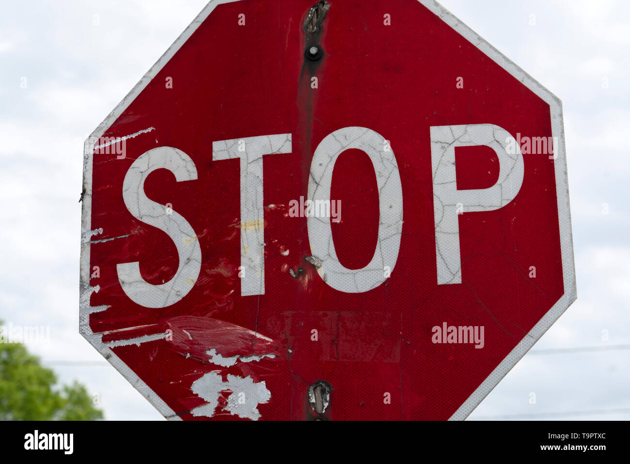 old rusted red stop sign detail Stock Photo - Alamy