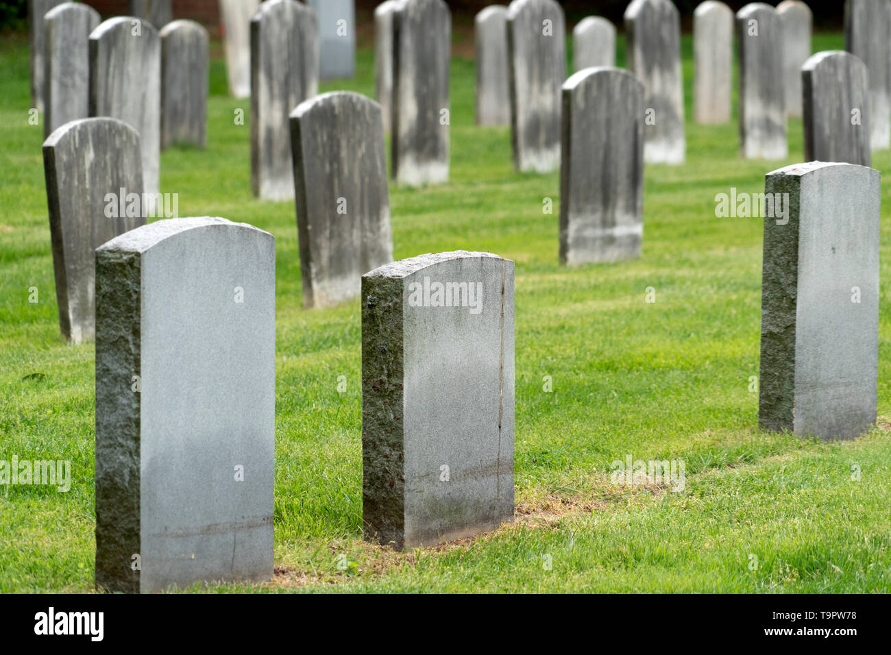Old usa cemetery grave yard tomb stones Stock Photo - Alamy