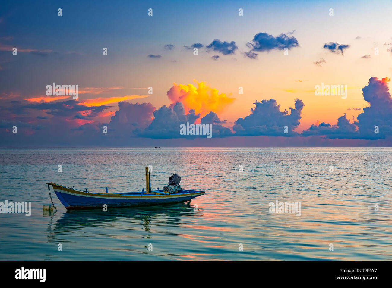 Sunrise reflection wave over ocean hi-res stock photography and images ...