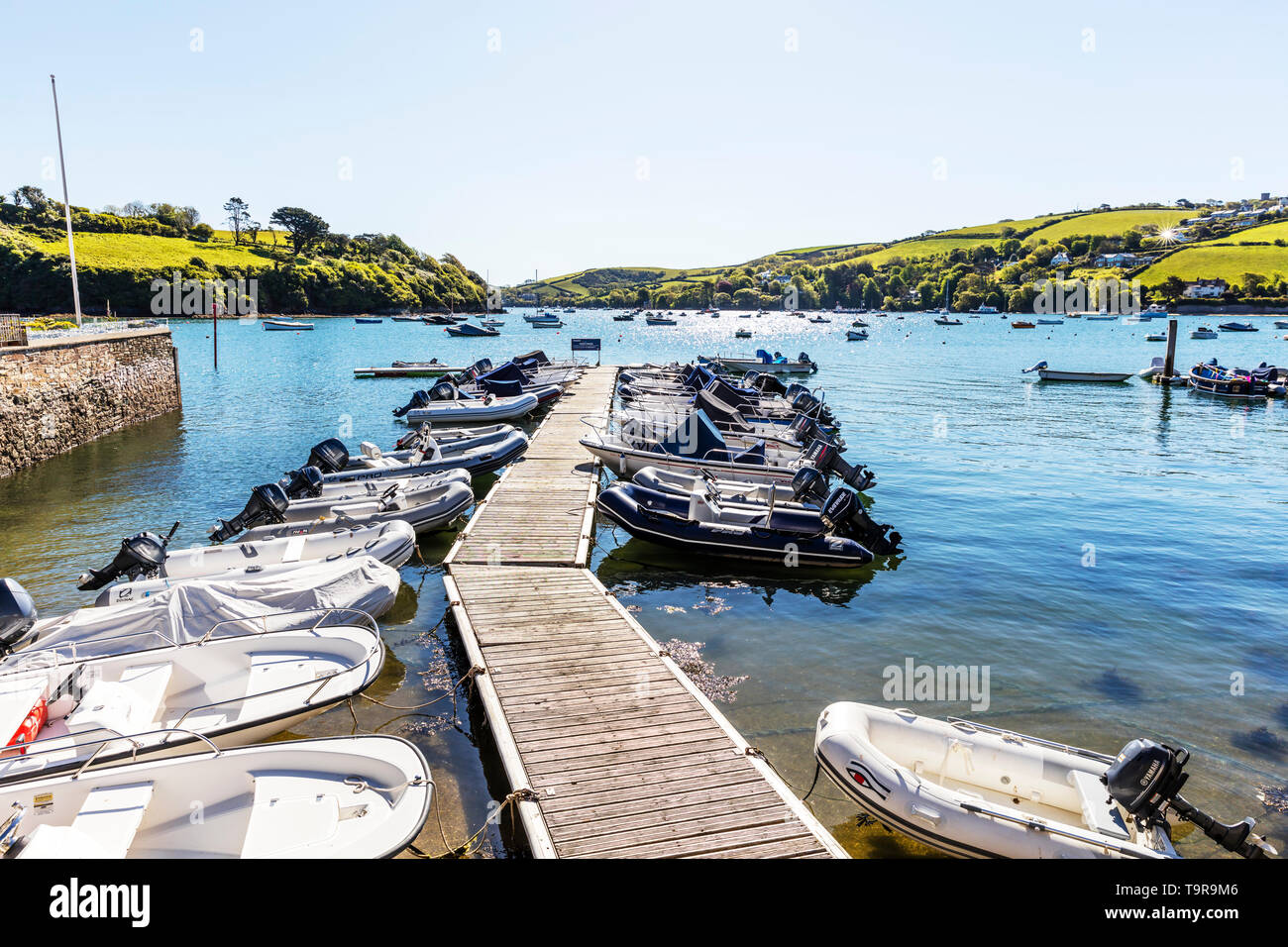 Salcombe harbour hi-res stock photography and images - Alamy