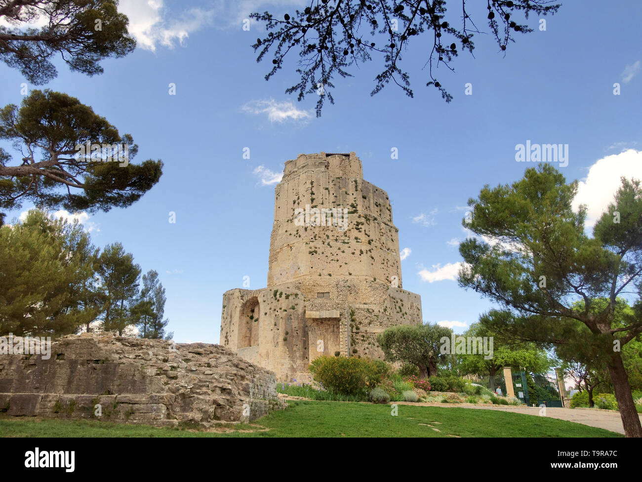 Historic monument, Tour Magne, Magne Tower, in the Fountain Gardens ...