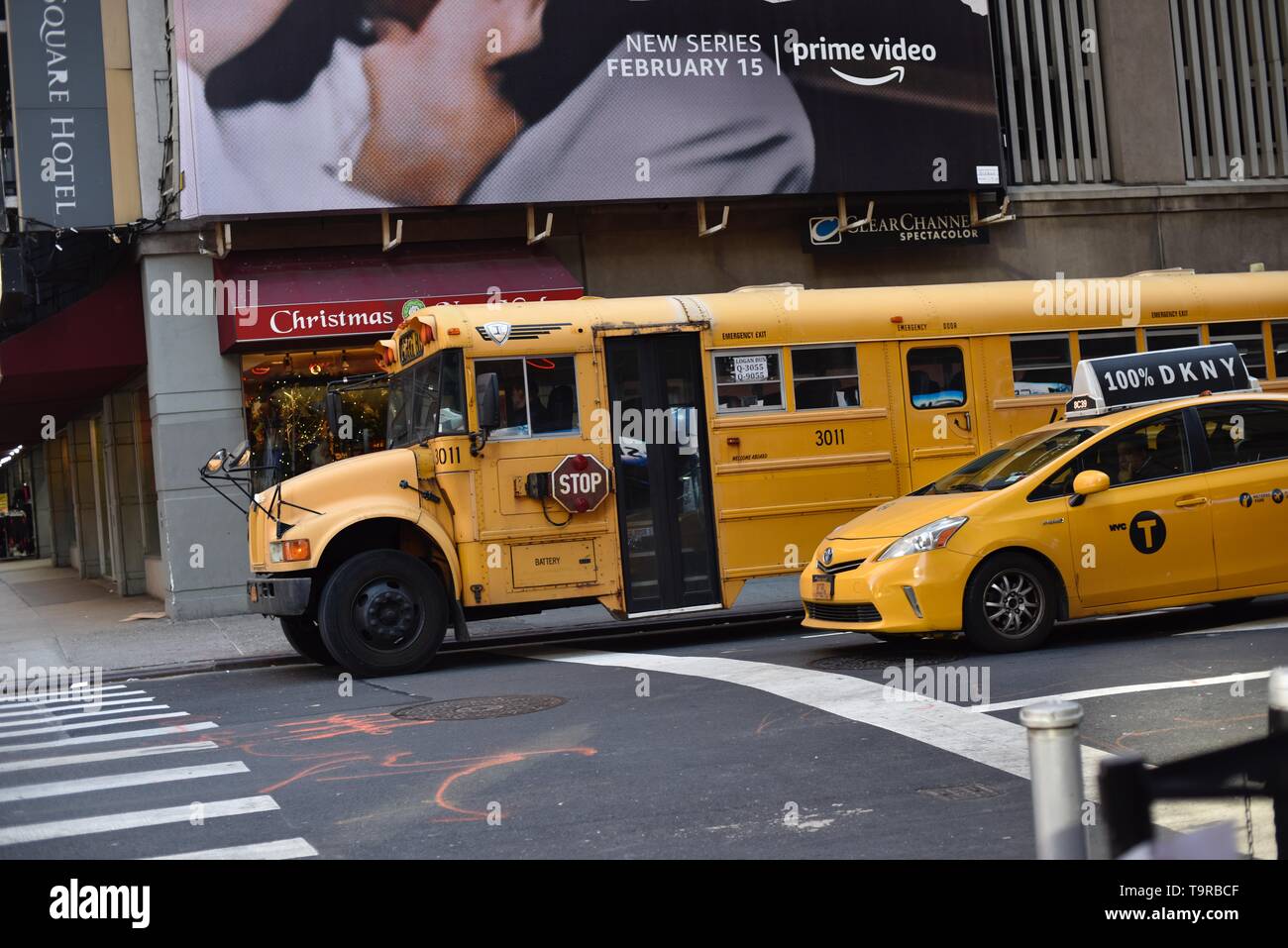 School bus new york hi-res stock photography and images - Alamy