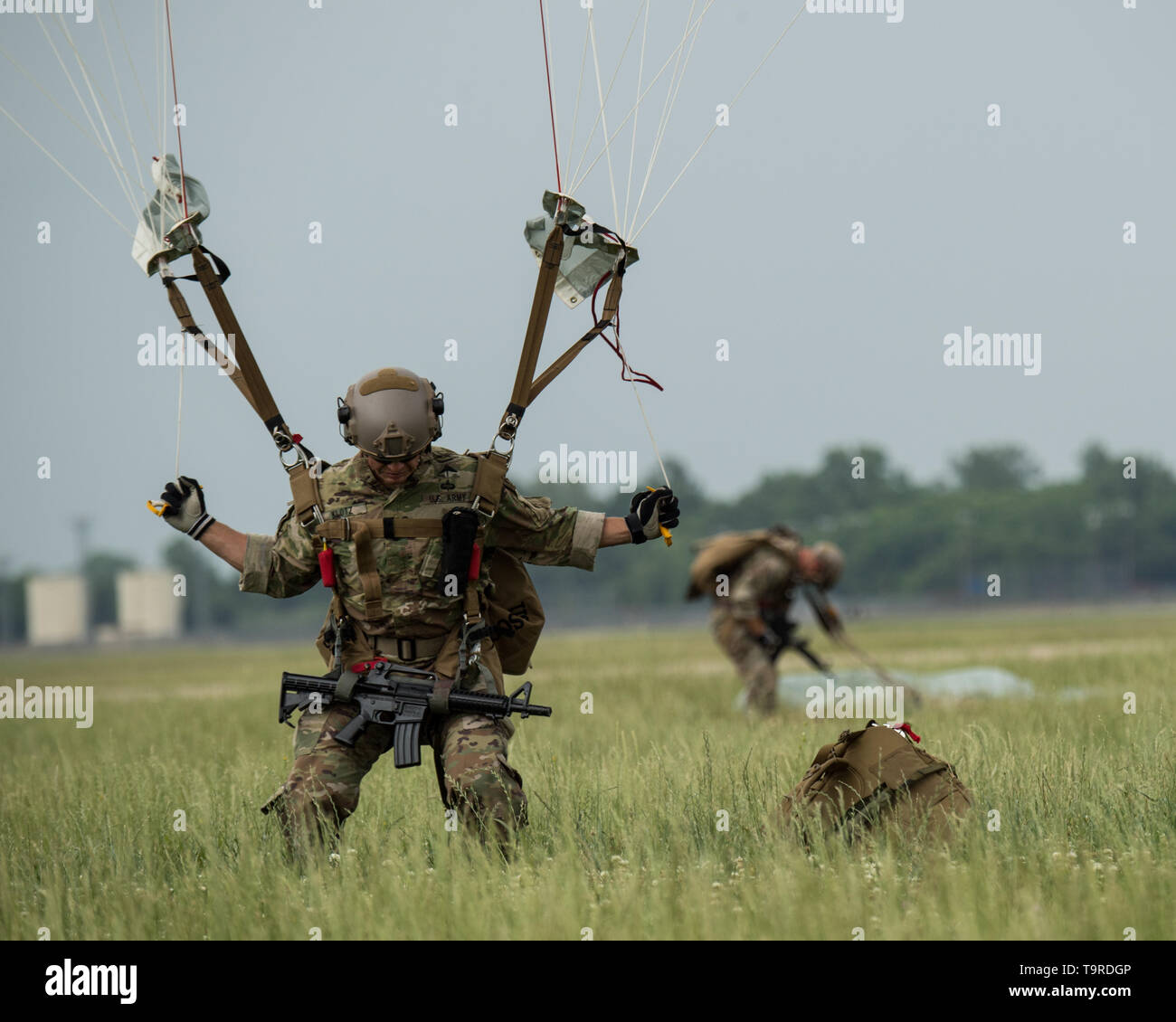 A Soldier, from the U.S. Army Special Operations Command Black Daggers ...