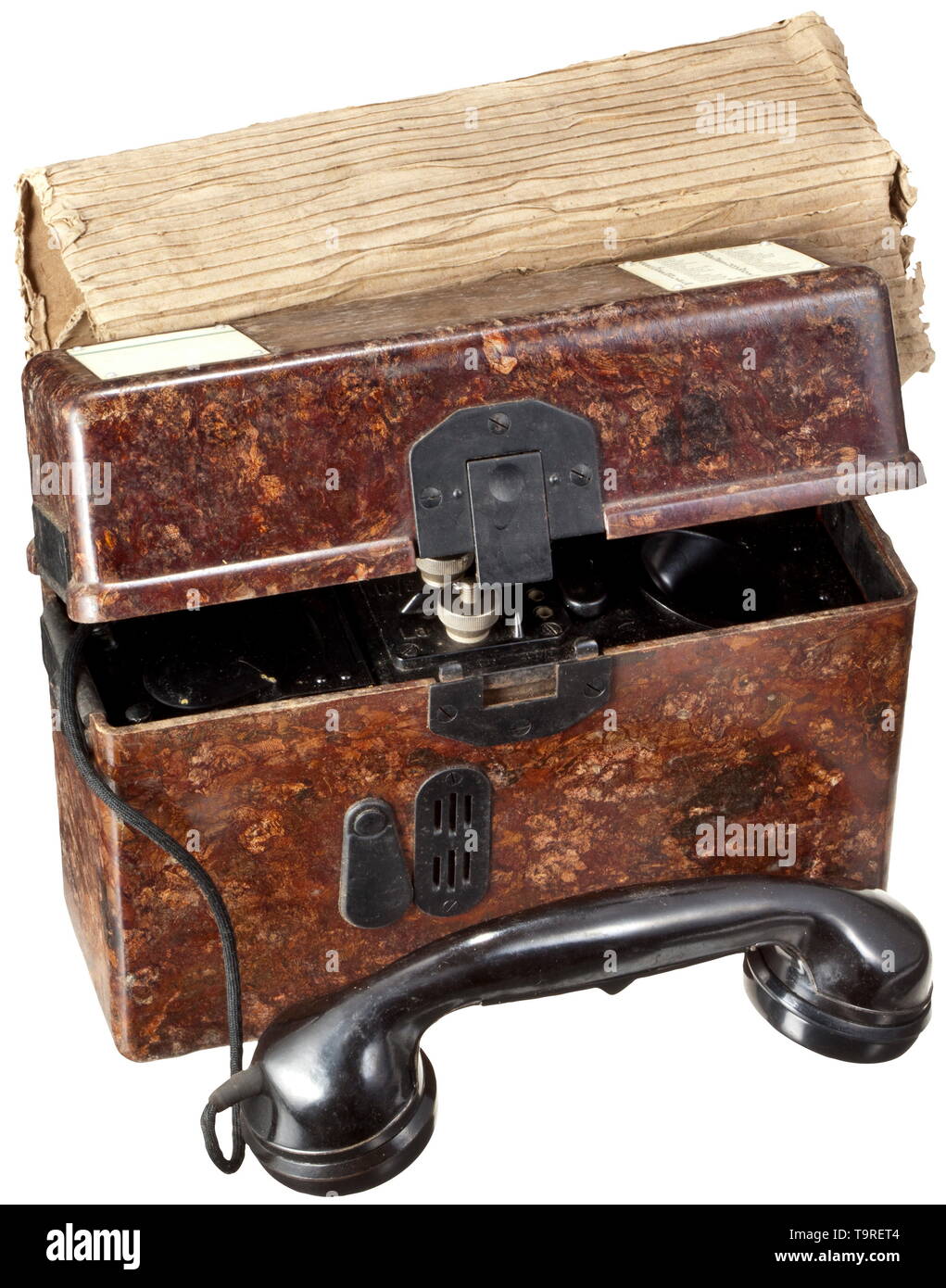 A field telephone M 33 maker Siemens & Halske Brown Bakelite housing ...