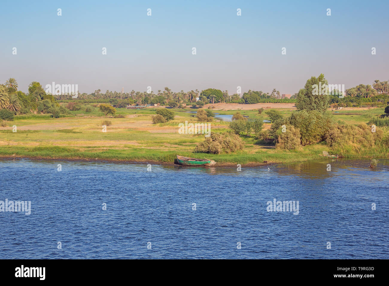 Fertile island on nile hi-res stock photography and images - Alamy