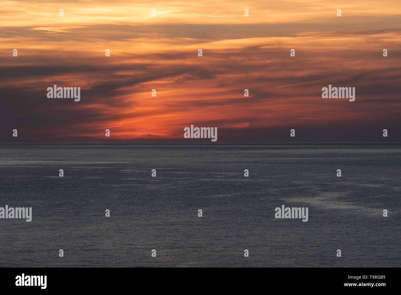 Colourful sky at sunset hi-res stock photography and images - Alamy