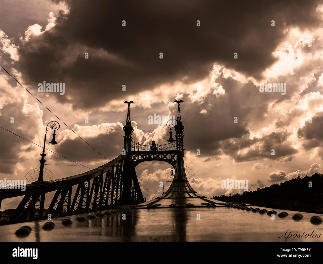 Empty bridge cloudy sky architecture hi-res stock photography and ...