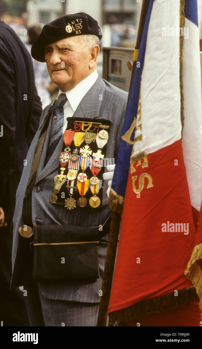 Military medals hi-res stock photography and images - Alamy