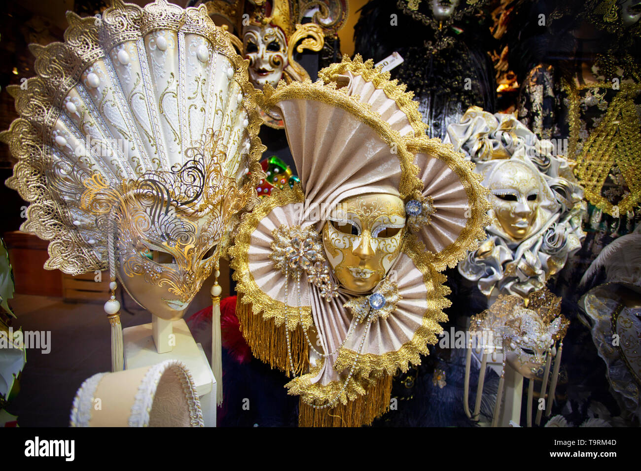 Ornate masks hi-res stock photography and images - Alamy