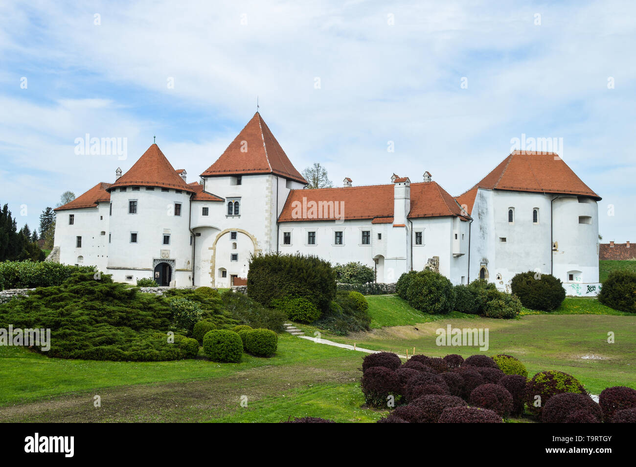 Old town Varaždin - medieval castle in Croatia Stock Photo - Alamy