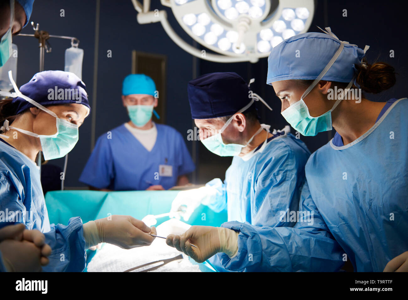 Medical scissors hi-res stock photography and images - Alamy