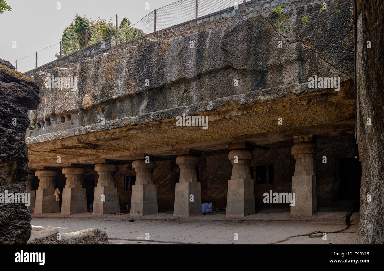 Jogeshwari cave, mumbai hi-res stock photography and images - Alamy