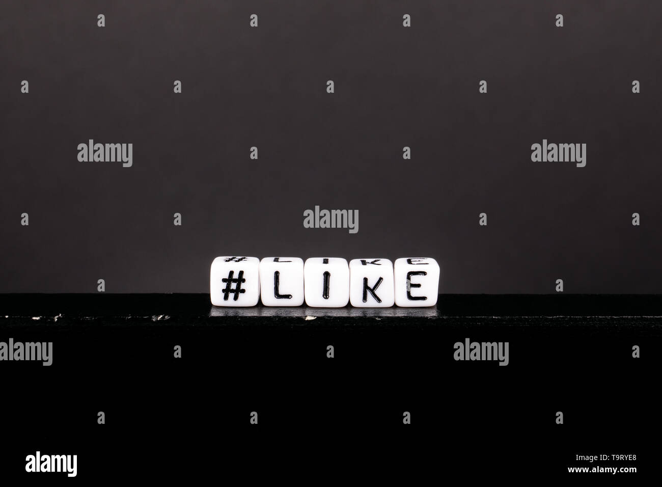 Hashtag button hi-res stock photography and images - Alamy